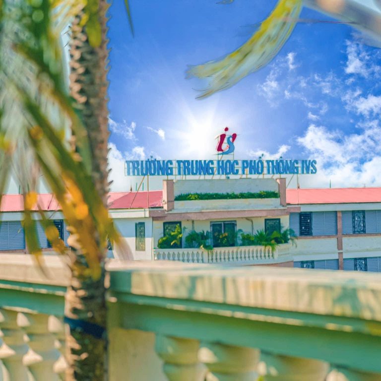 TRƯỜNG PHỔ THÔNG NỘI TRÚ IVS - https://danhbatruong.com